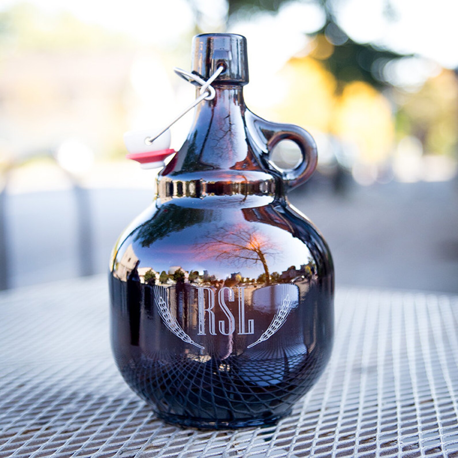 Six 6 Custom Beer Growlers With Flip Top HAND ENGRAVED - Etsy