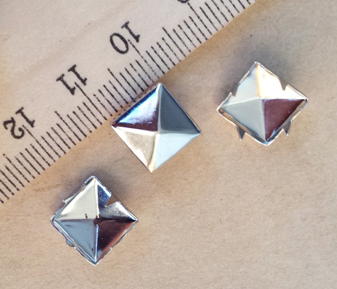 100pcs Silver Rivet Stud，metal Pyramid Rivet Stud, Square Rivet 7mm,8mm ...