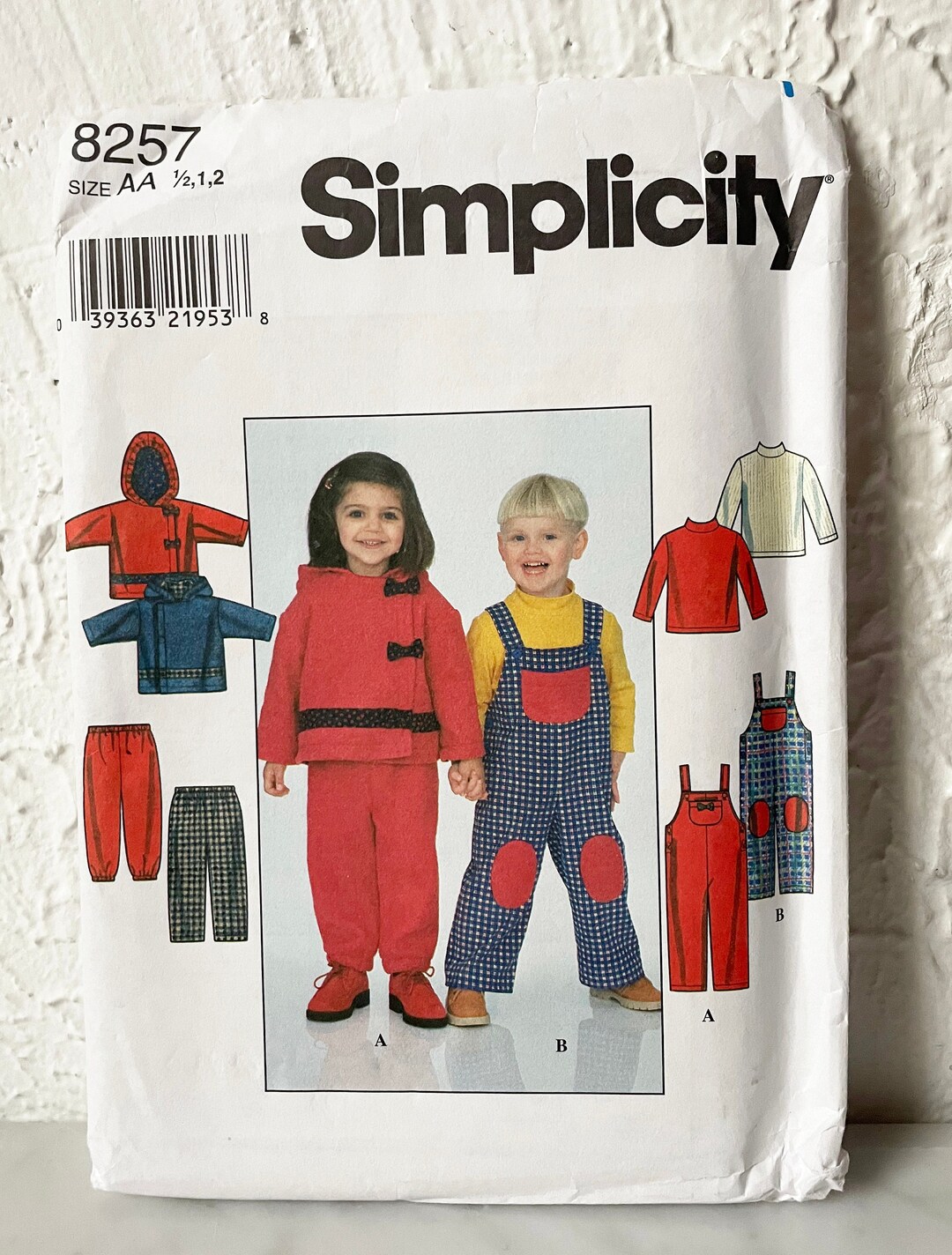 Simplicity Pattern 8257 Toddlers' Overalls Jacket Pants Knit Top Sizes ...
