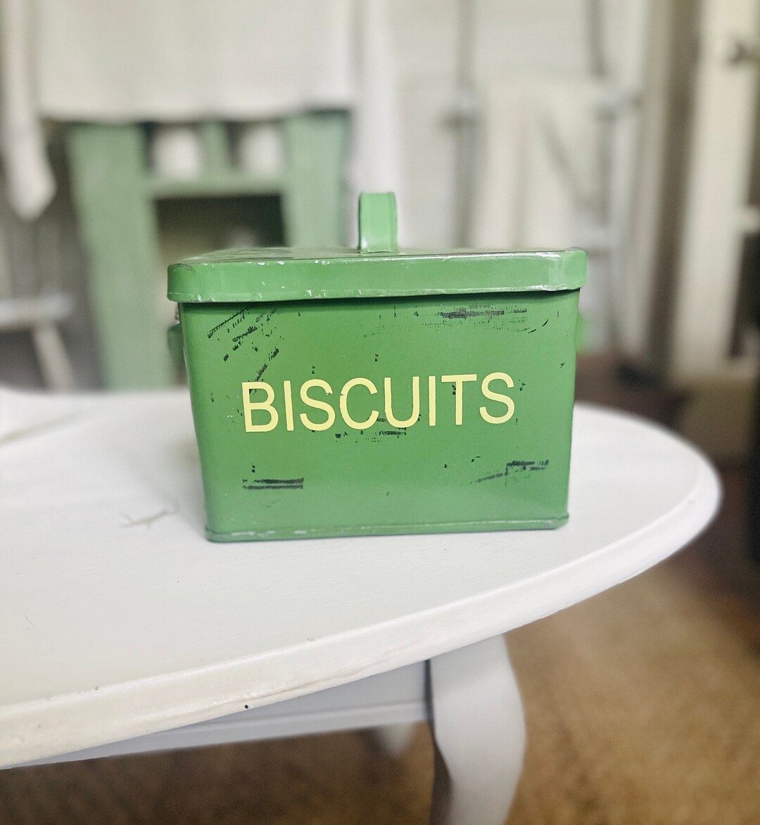 Rare Vintage Metal Green Biscuits Box / Two's Company - Etsy