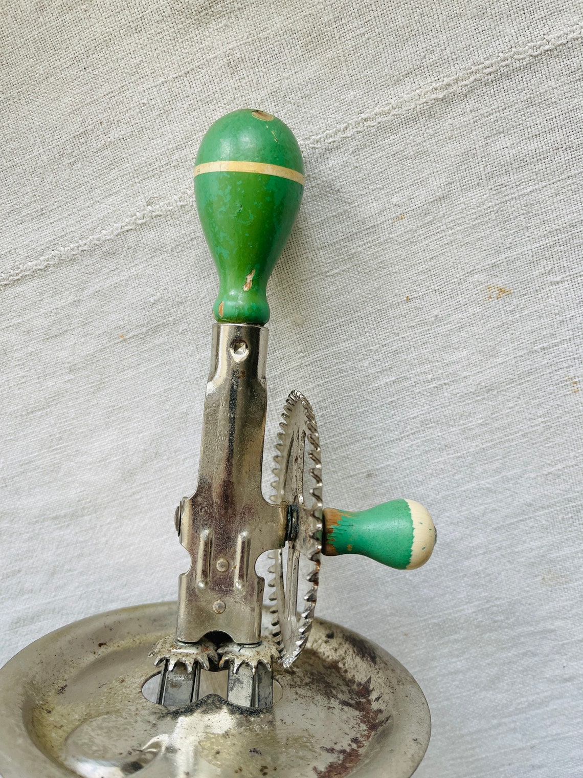 Vintage A & J Green Handle Hand Mixer / Vintage '50s Egg - Etsy