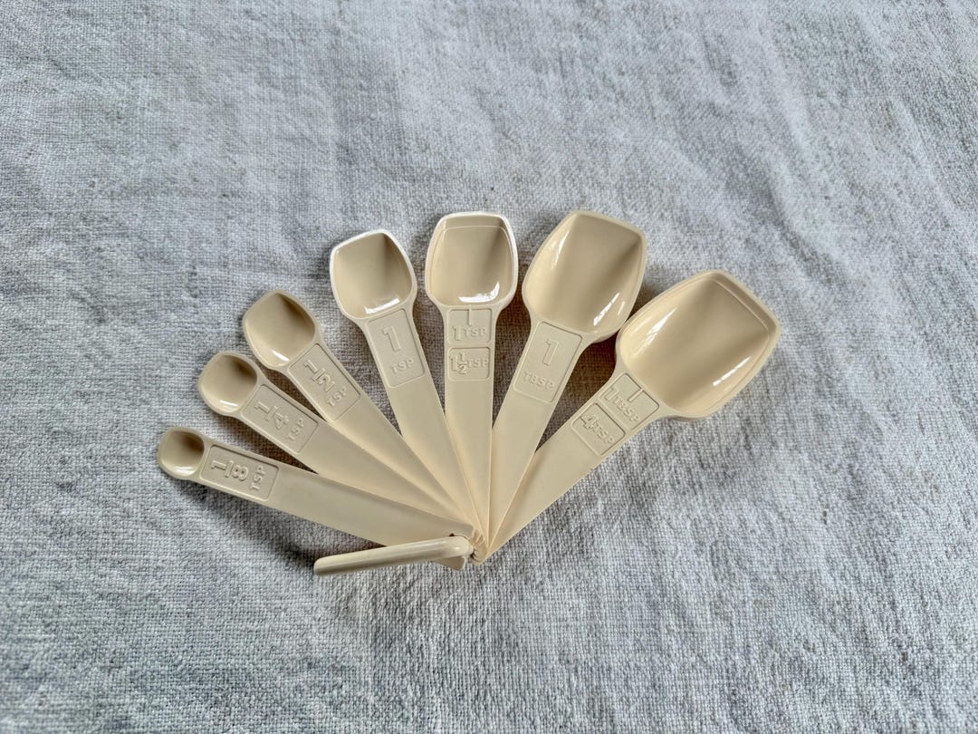 Authentic Vintage Tupperware Measuring Spoons / White Tupperware ...