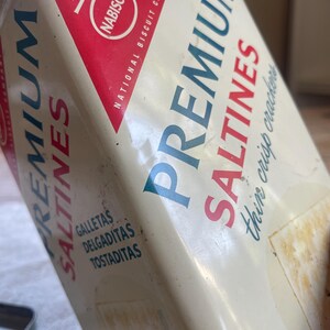 1950s Bilingual Premium Nabisco (national Biscuit Company) Saltine ...