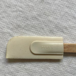 Authentic Vintage Pyrex Bowl Spatula or Plate Scraper With Wood Handle ...