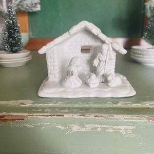 White Nativity Set / One Piece Ceramic Nativity Set - Etsy