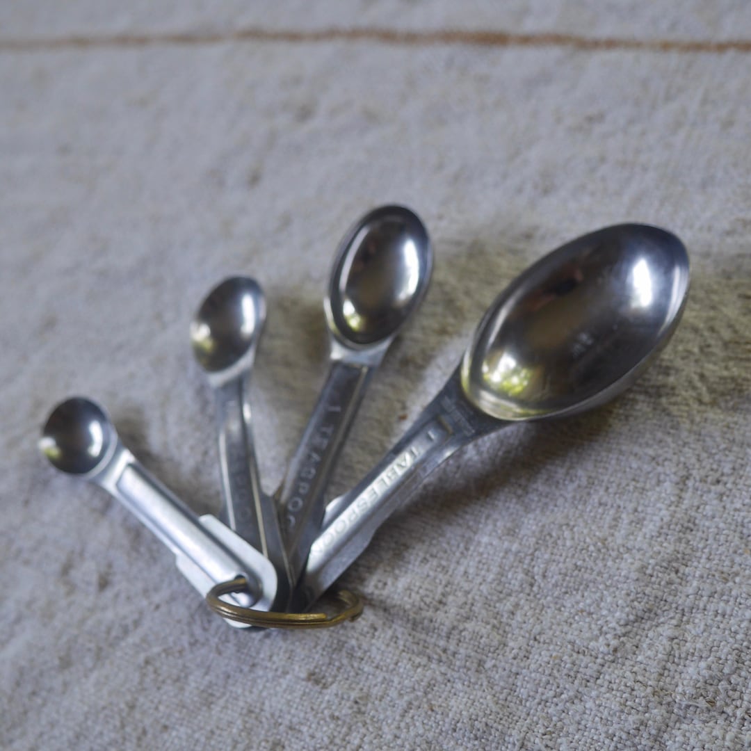 Authentic Vintage Stainless Steel Measuring Spoons / Aluminum Vintage ...