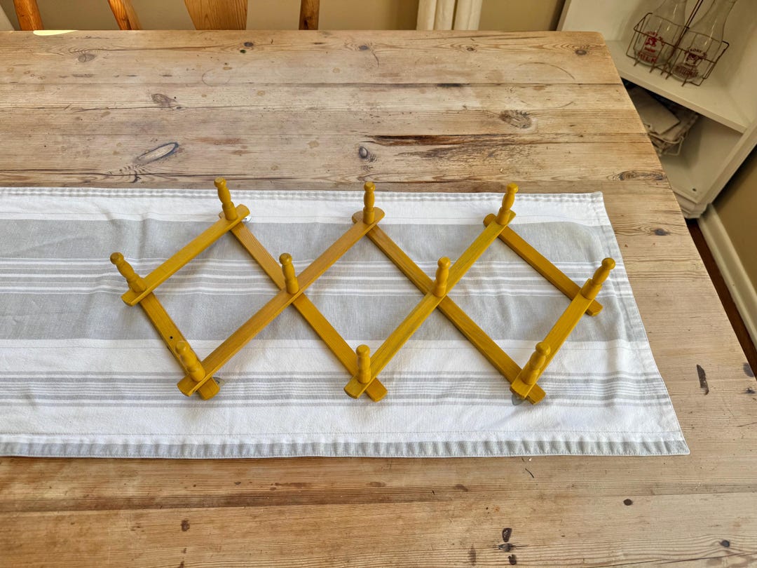 Authentic Vintage 1970's Expandable Accordion Wall Wood Peg Hanging ...