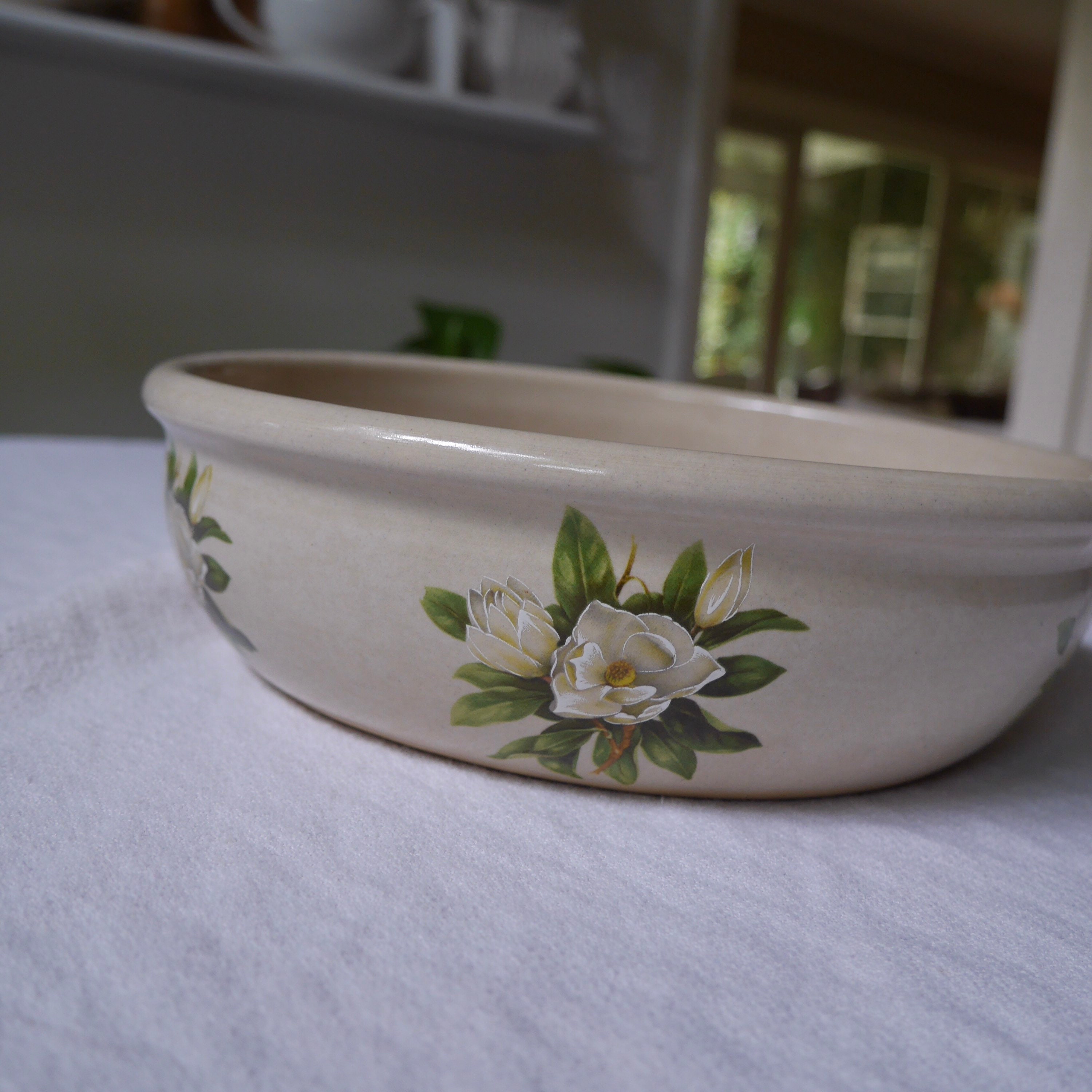 Shakers and Thangs Stoneware Pottery Bowl / Texas Magnolia | Etsy