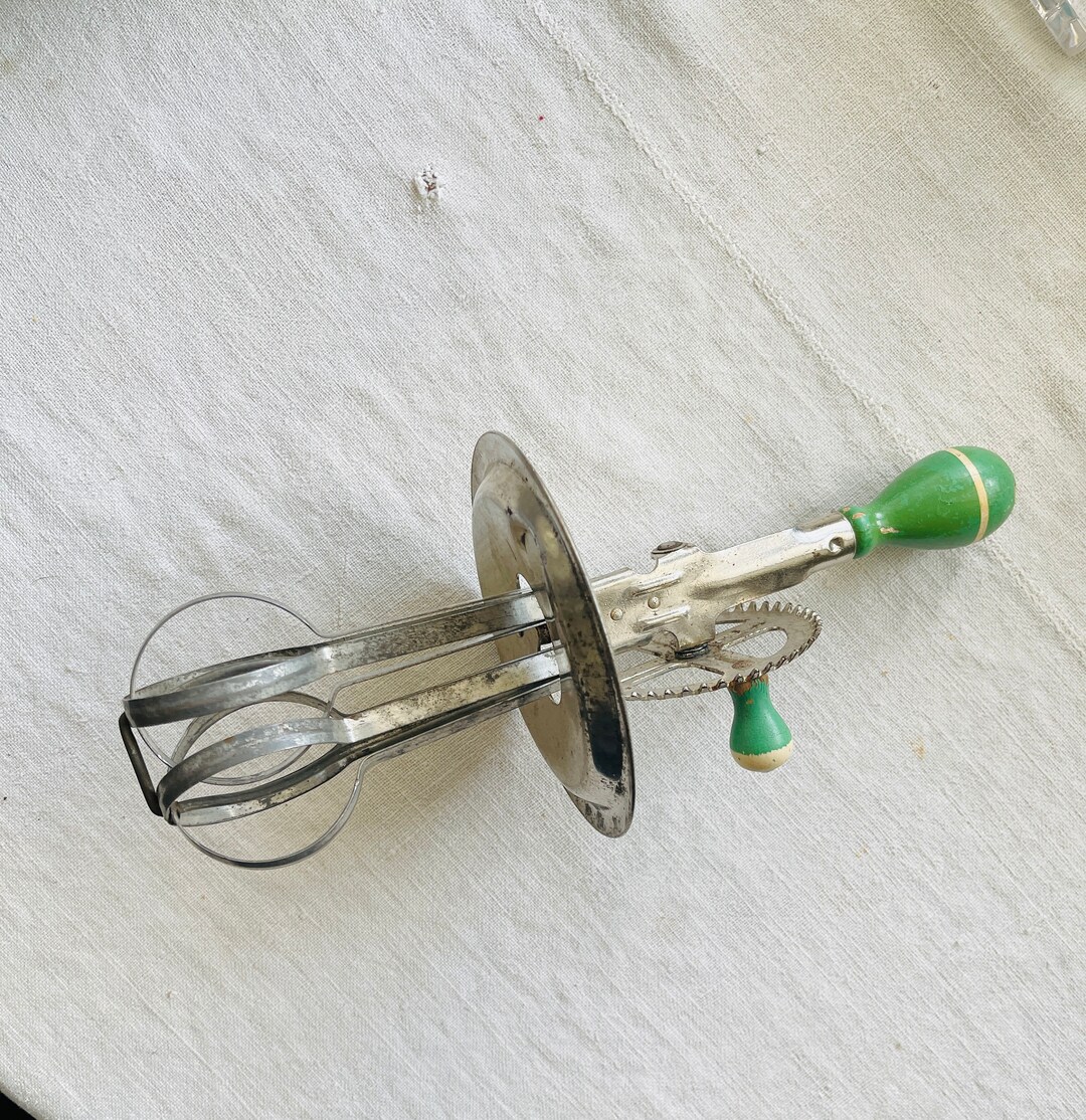 Vintage A & J Green Handle Hand Mixer / Vintage '50s Egg Beater - Etsy