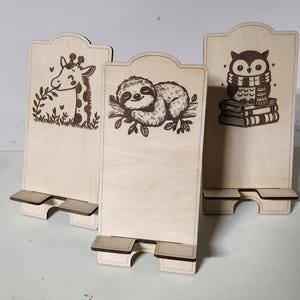 Wooden Travel Phone Stand With Cute Animal Engravings - Etsy
