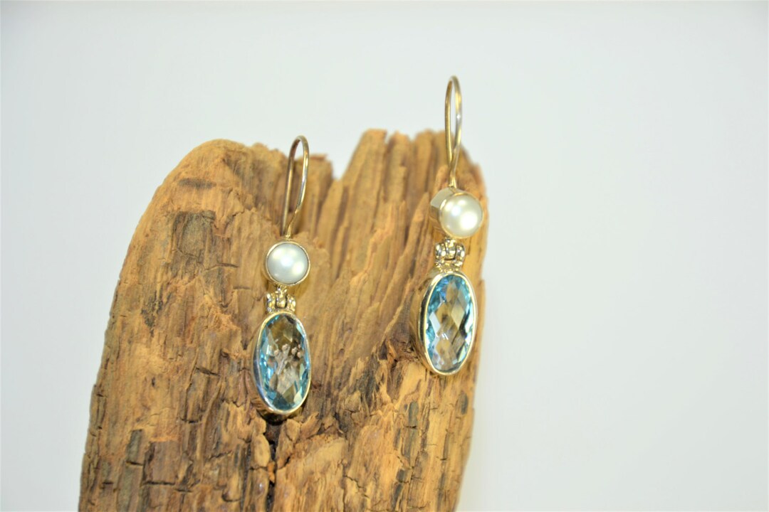Shiny Blue Objects - Etsy