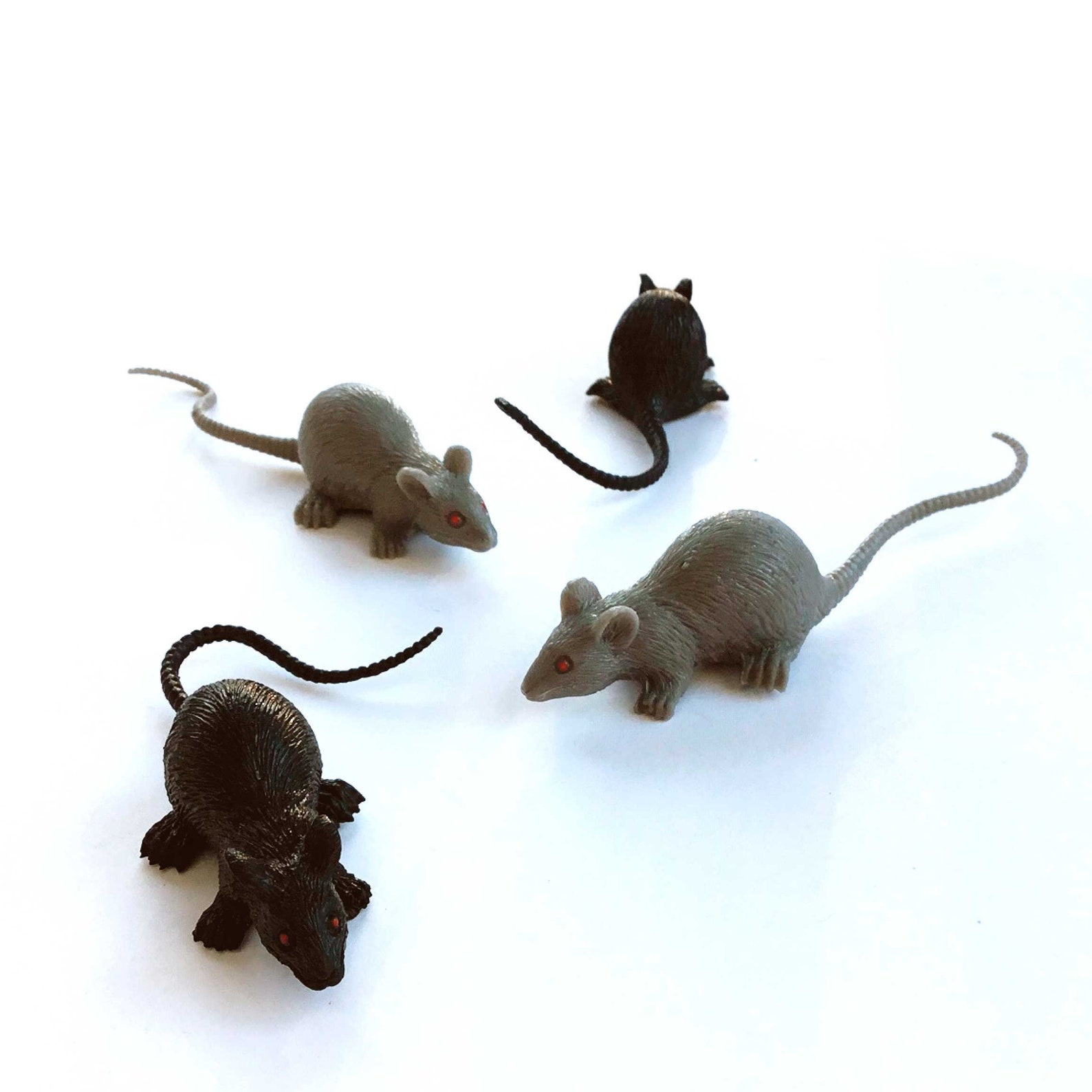 6 Fake Mice Realistic Rodents Gross Creepy Scary Plastic - Etsy