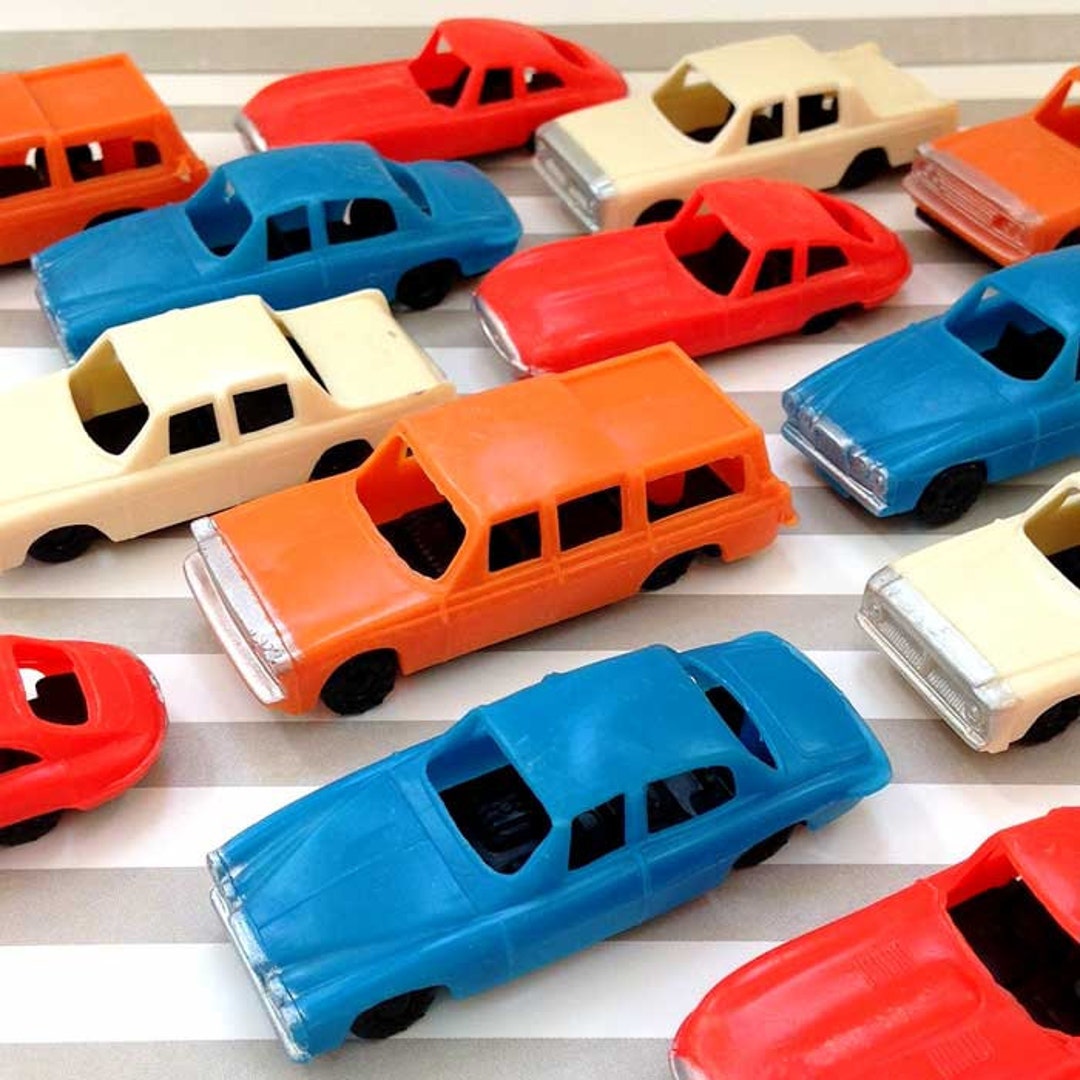Car Cake Toppers (set of 8), Miniature Autos, Retro Cake Decorations ...