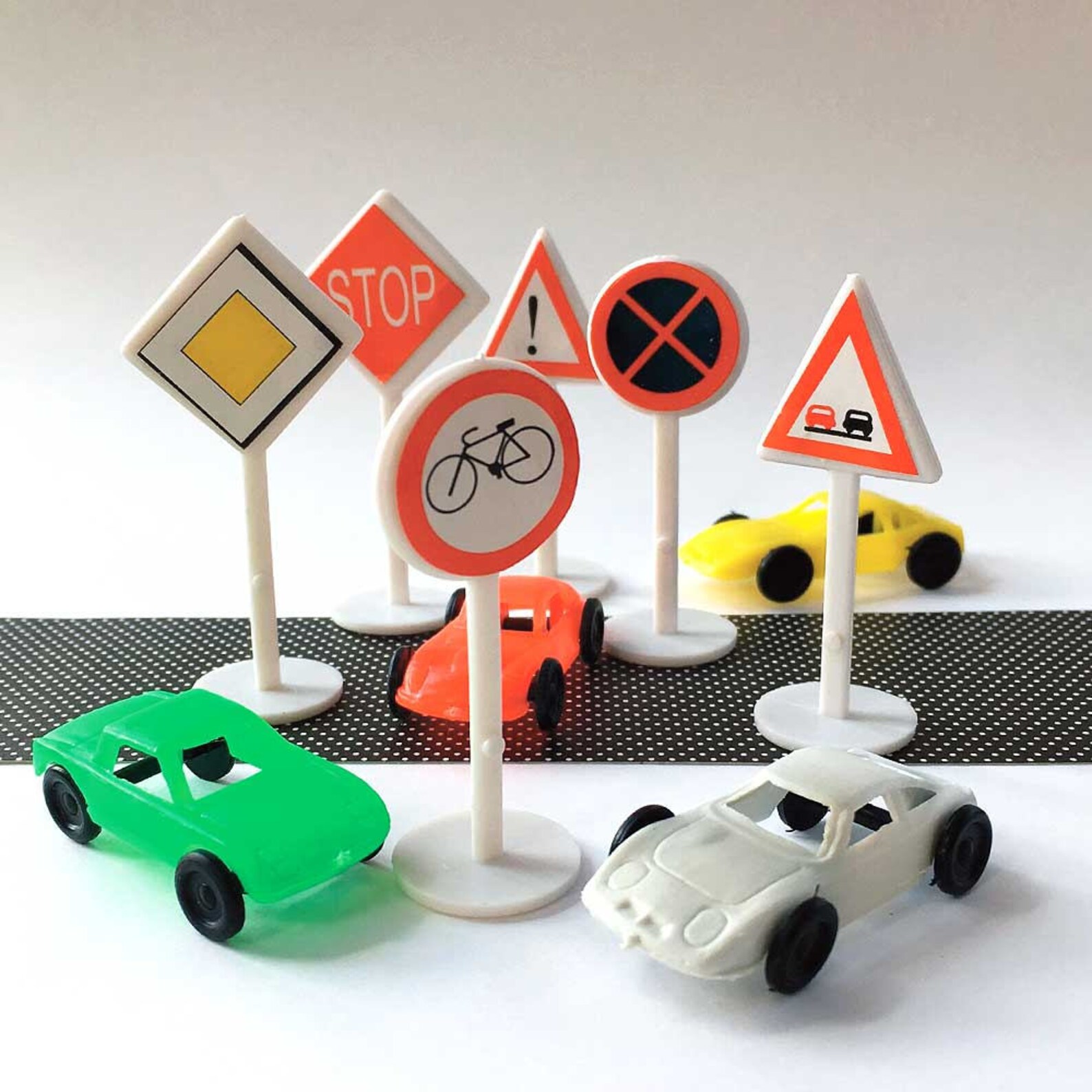 Vintage Road Sign Cake Toppers set of 12 Plastic Traffic - Etsy UK