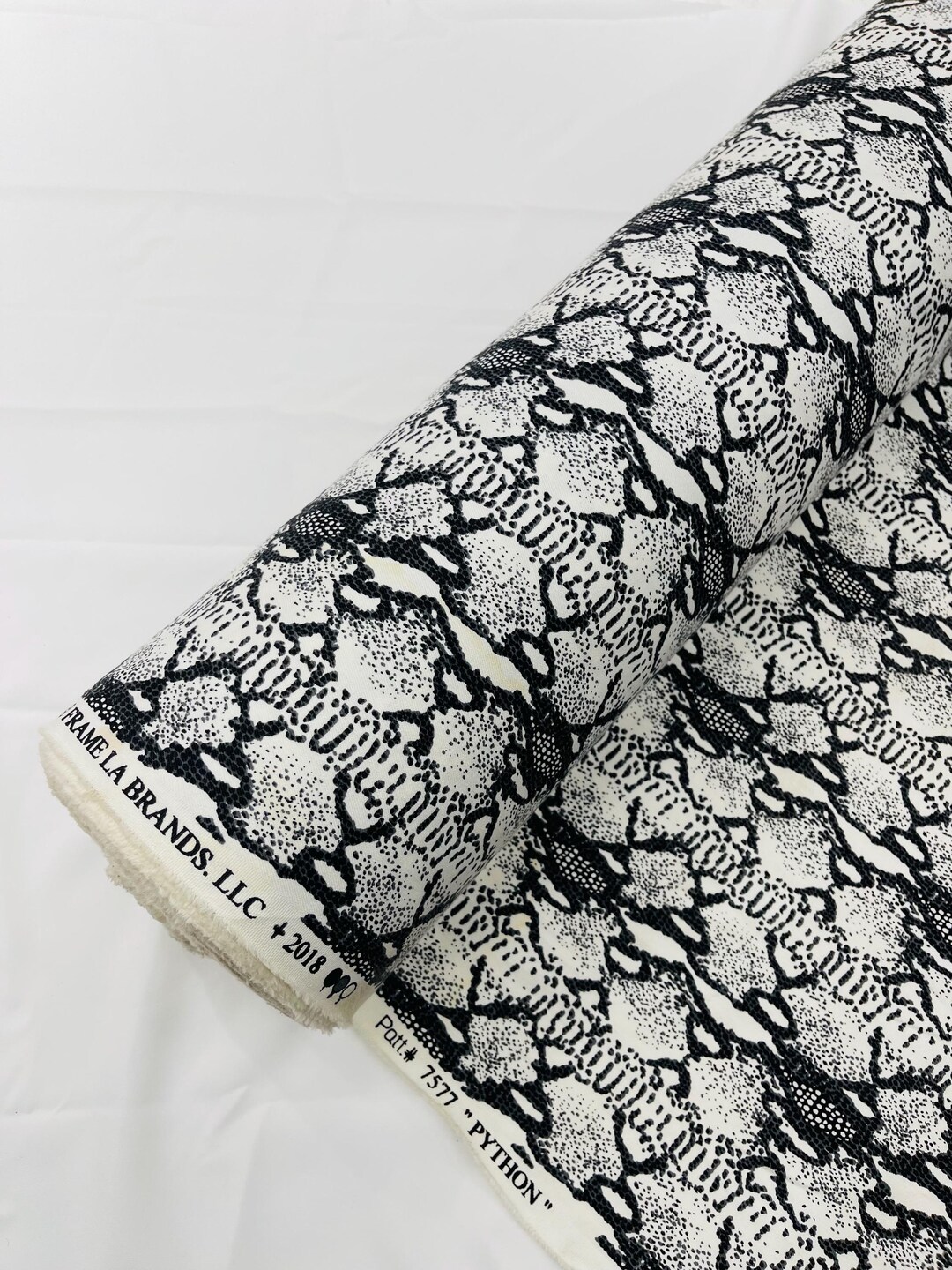 Black/white Python Snake Print on a Cotton Canvas/58” Wide/sold by the ...