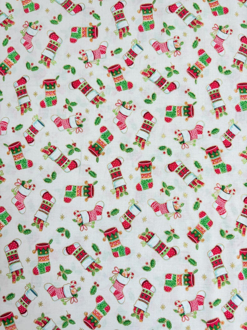 Christmas Cotton Fabric - Makower Merry Christmas - Fat Quarters and ...