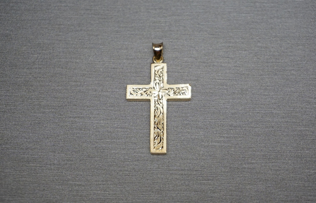 Italian Mid Century Estate C1960 18K Gold Engraved Floral Motif Cross ...