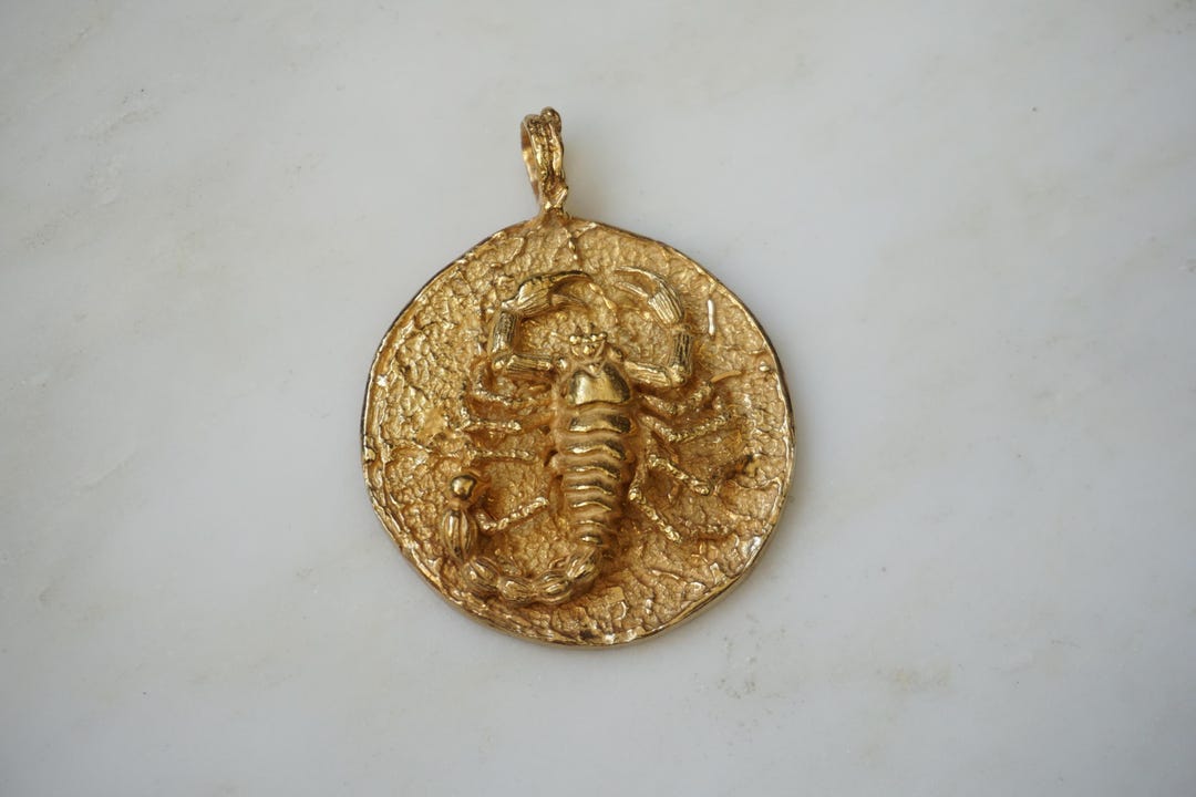 Gold Scorpion Medallion / Unisex Men's Vintage Mid Century Estate C1960 ...