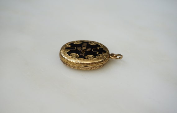 14K In Memory Of Locket / Antique Estate C1875 14K Go… - Gem