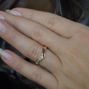 Ruby Ring Guard / Vintage Estate 1980s 10K Gold 0.35TCW Ruby & Diamond ...
