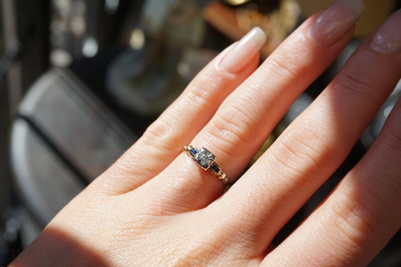 Diamond & Sapphire Ring / Antique Estate C1930 14K Gold 0.07TCW Round ...
