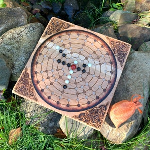 Fidchell Board Game: Celtic-irish Game of Escape & Capture, Handcrafted ...