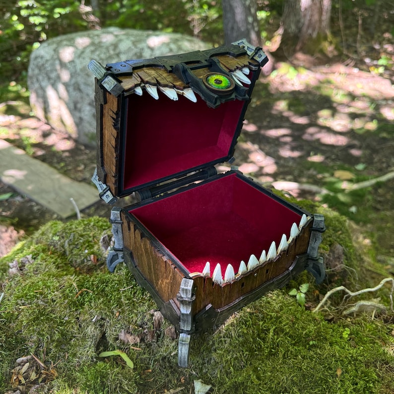 Mimic Box: “snapper" - Beastly Wooden Keepsake Box, Fantasy-themed ...