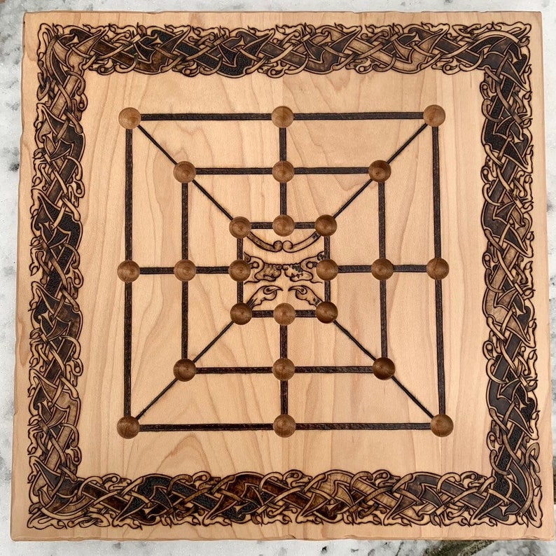 Nine-men's Morris: Twelve-men's Morris, Merels - Handcrafted Strategy ...