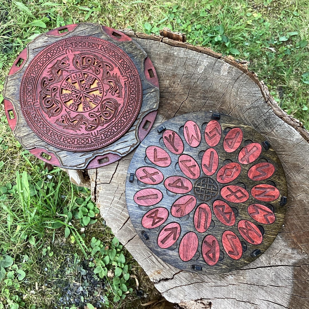 Runes Set: "encircled Dragons" - Laser-engraved Elder Futhark Runes W ...