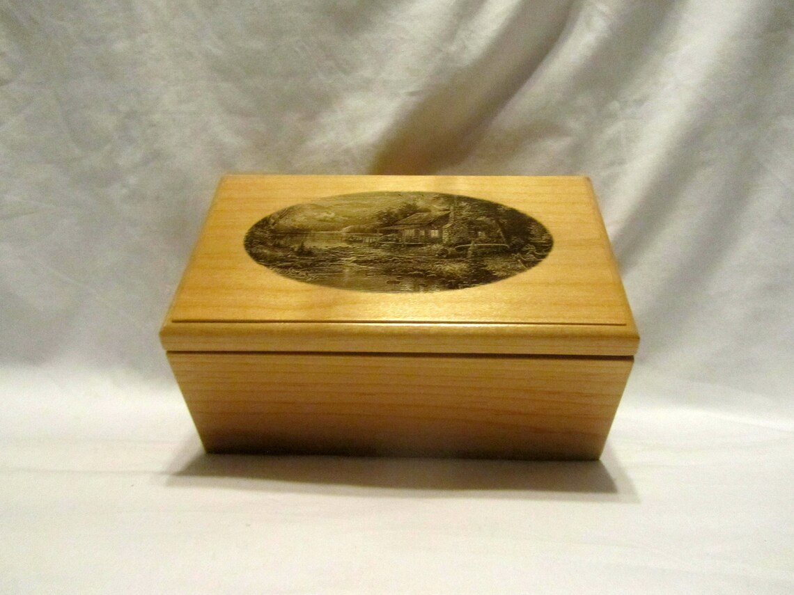 Custom Engraved Wooden Keepsake Box Large - Etsy