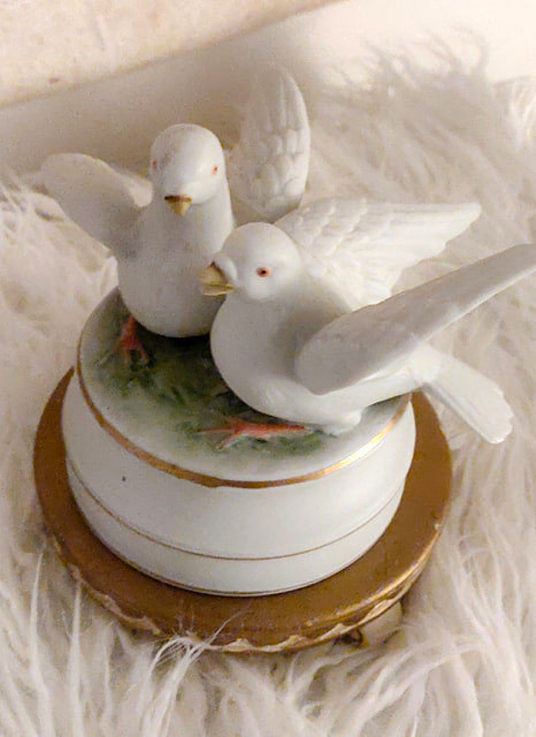 Destash Music Box Lefton Rotating Pair of Doves - Etsy