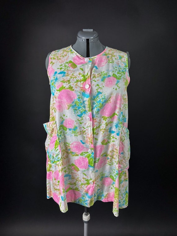 1960s Pink Bright Floral Smock or House Top with Pock… - Gem