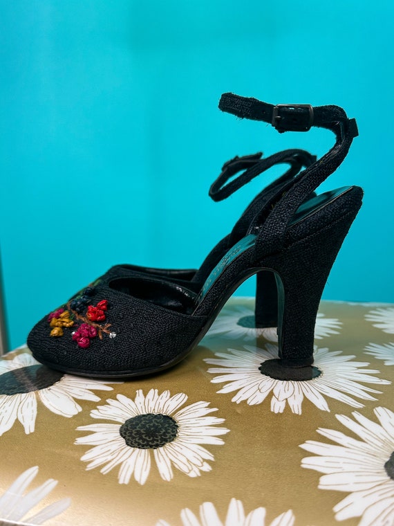 Vintage 1940s Womens Shoes Pumps Heels Size 4.5 Tiny … - Gem
