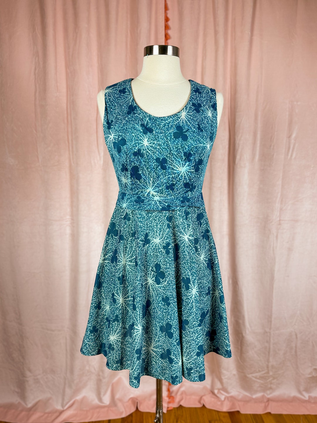 1960s Slinky Clover Burst Dress in a Deep Teal Blue Small 26 Waist - Etsy