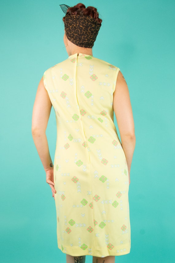 Vintage 1960s 36W Yellow Mod Dress Sleeveless - Gem