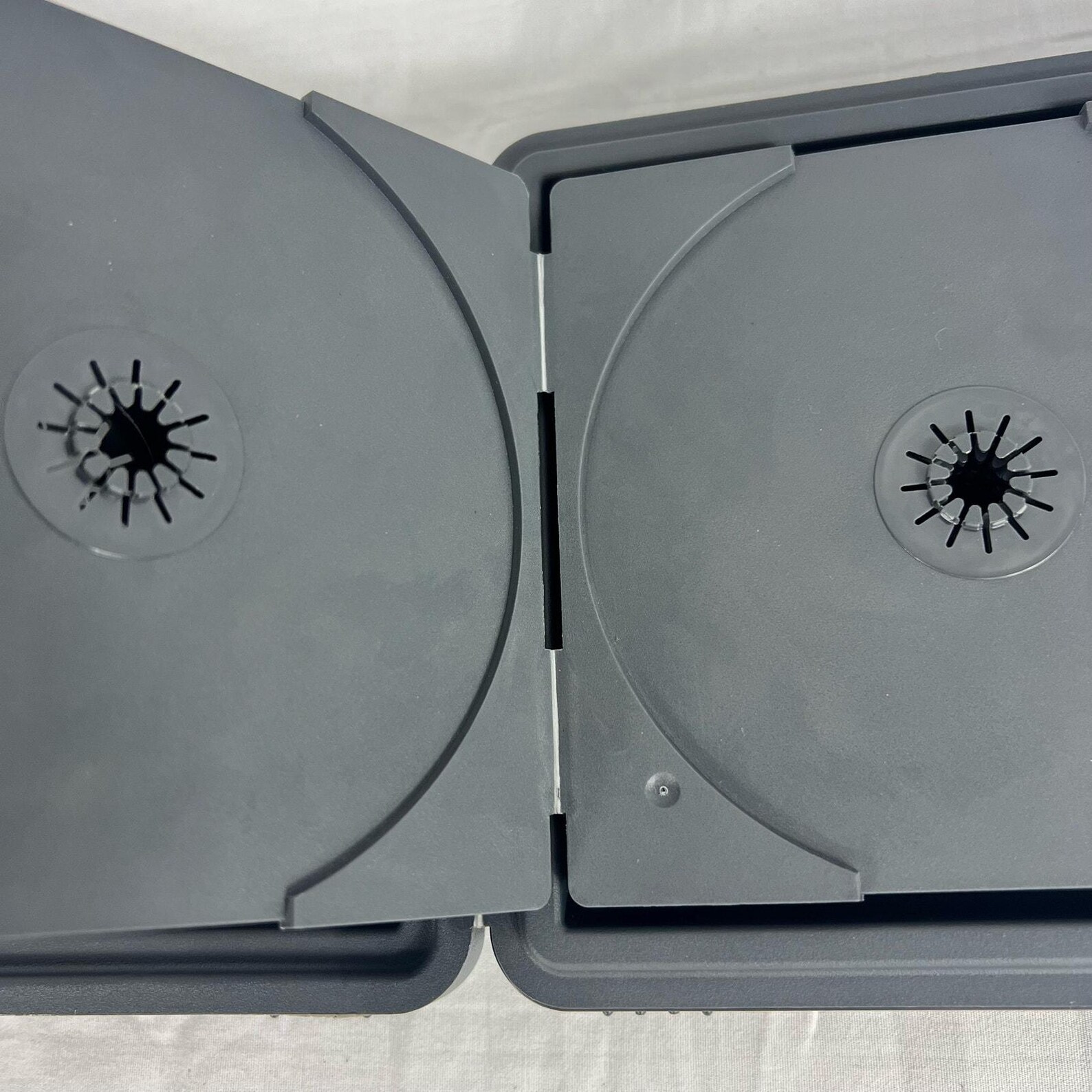 Vintage Laserline Hard Shell CD Storage Case Holds 12 Discs CD Rom ...
