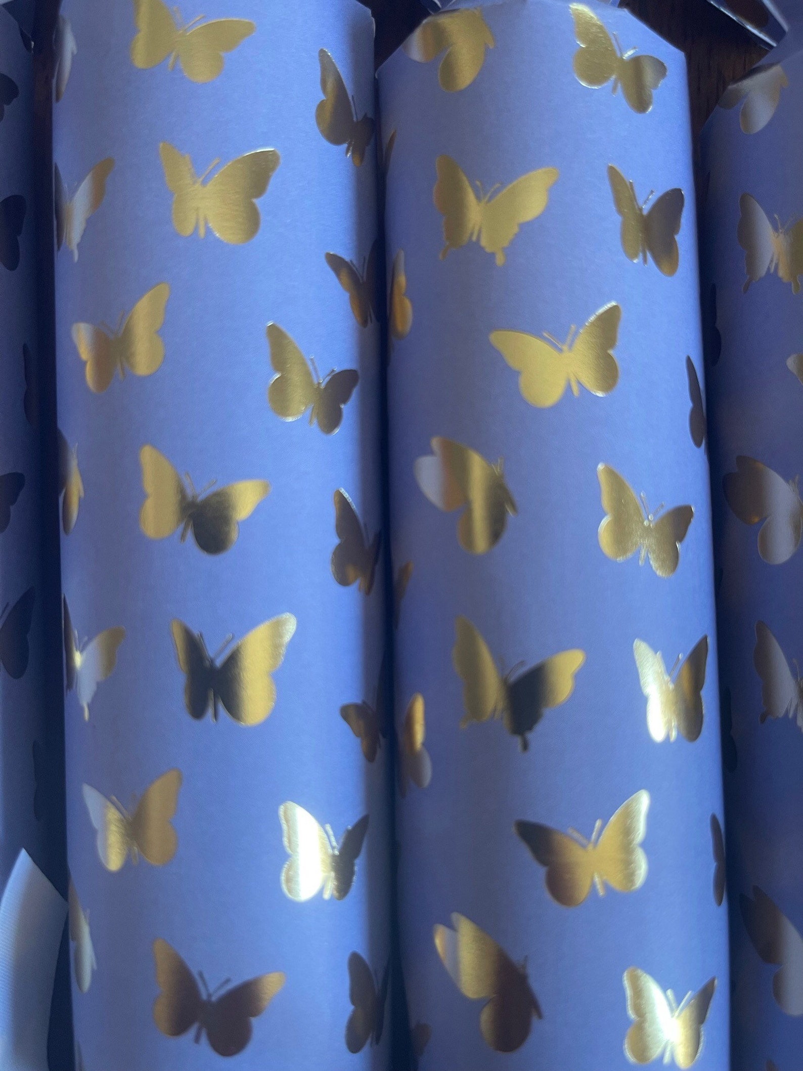 Lilac and Gold Butterfly Crackers, Metallic Gold With White Ribbon ...