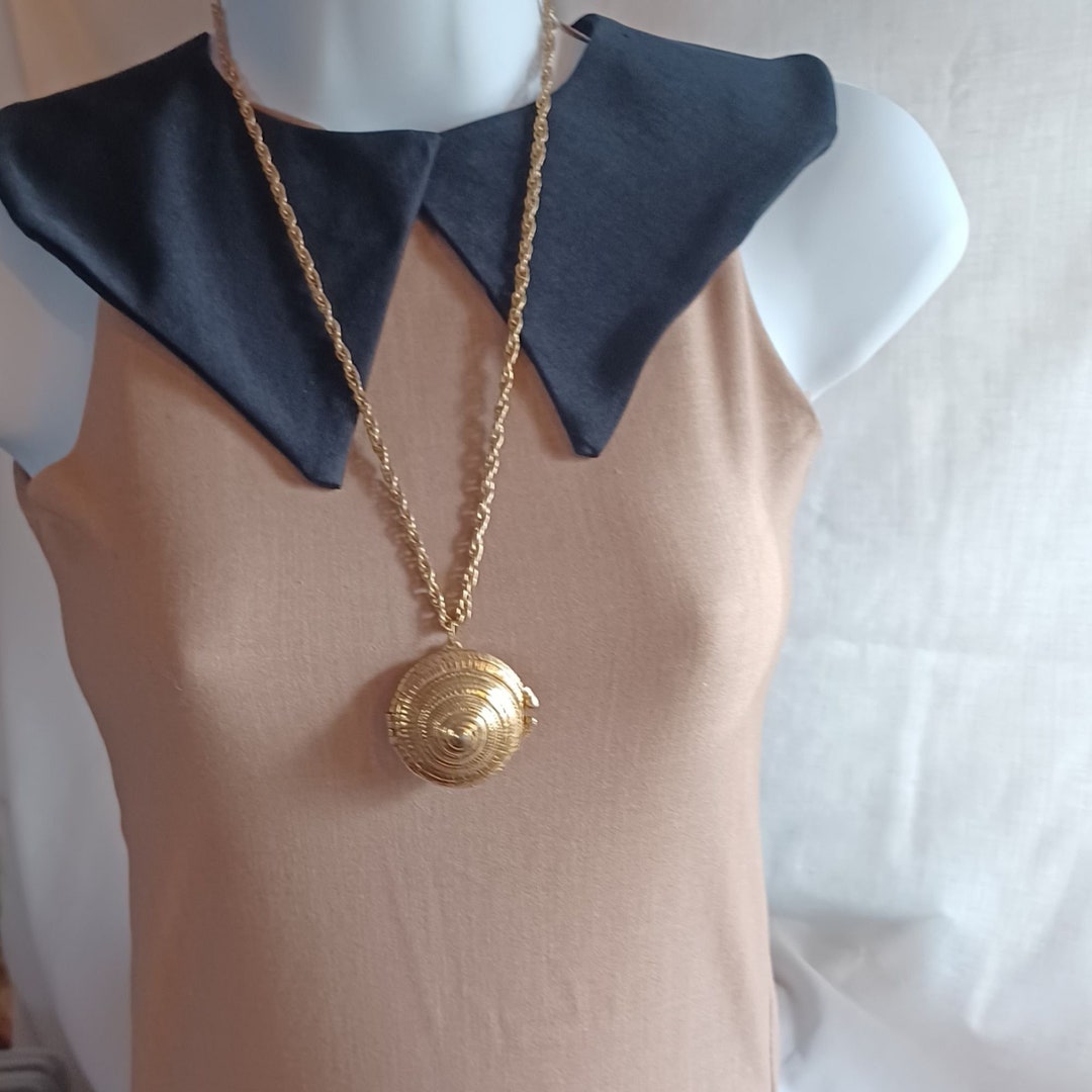 Vintage art Arthur Pepper Gold Tone Seashell Locket Pillbox Pendant ...