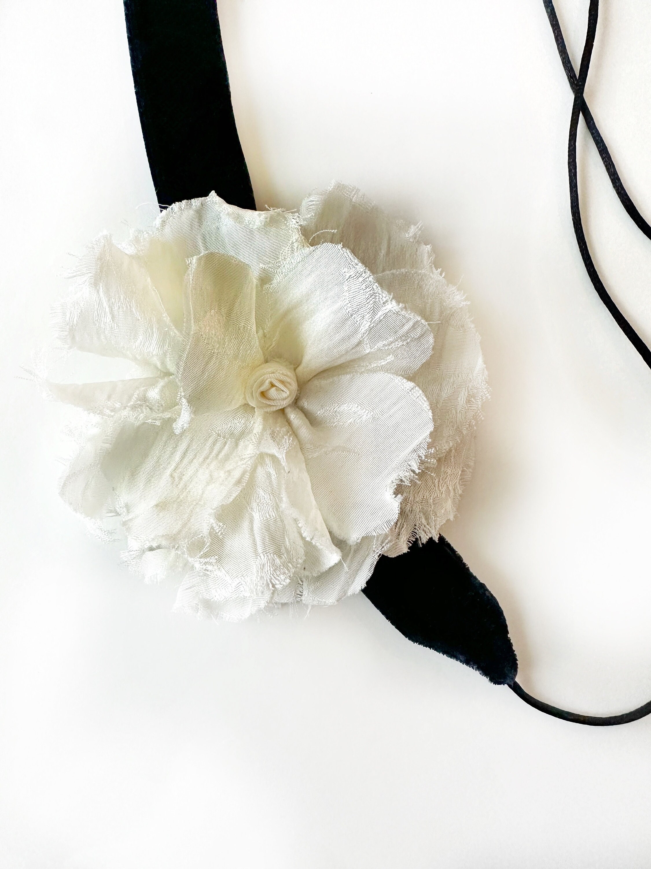 Choker With Flower, Velvet Choker With Flower, Black Choker With Flower ...