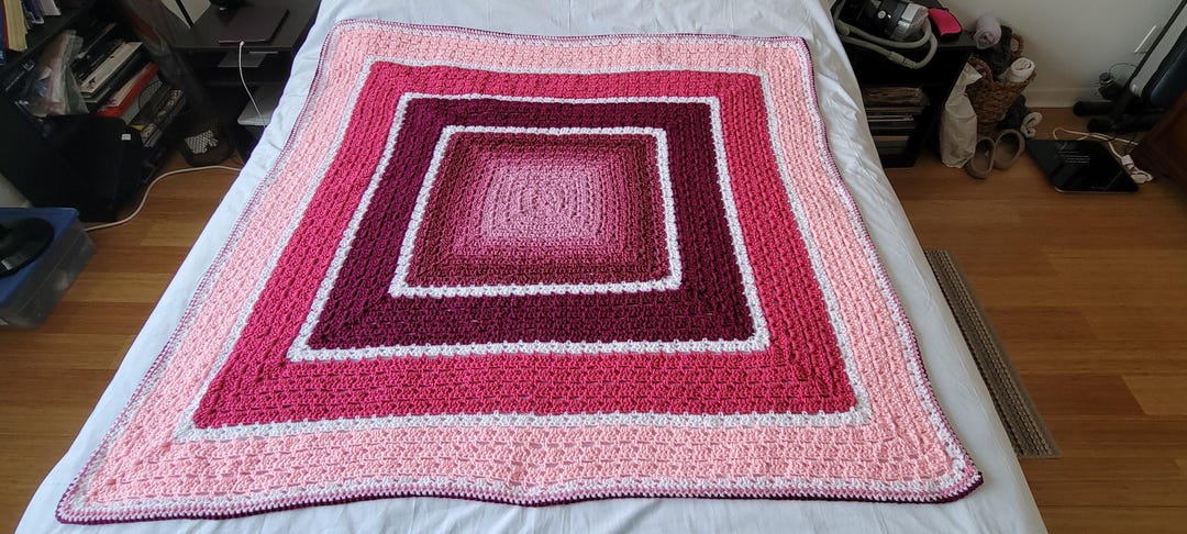 Pretty Crochet Blanket - Pink and White - Etsy