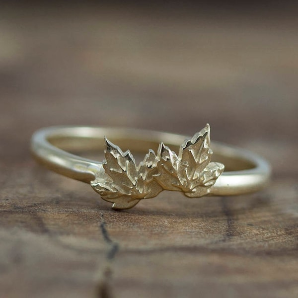 Gold Leaf Ring - Etsy