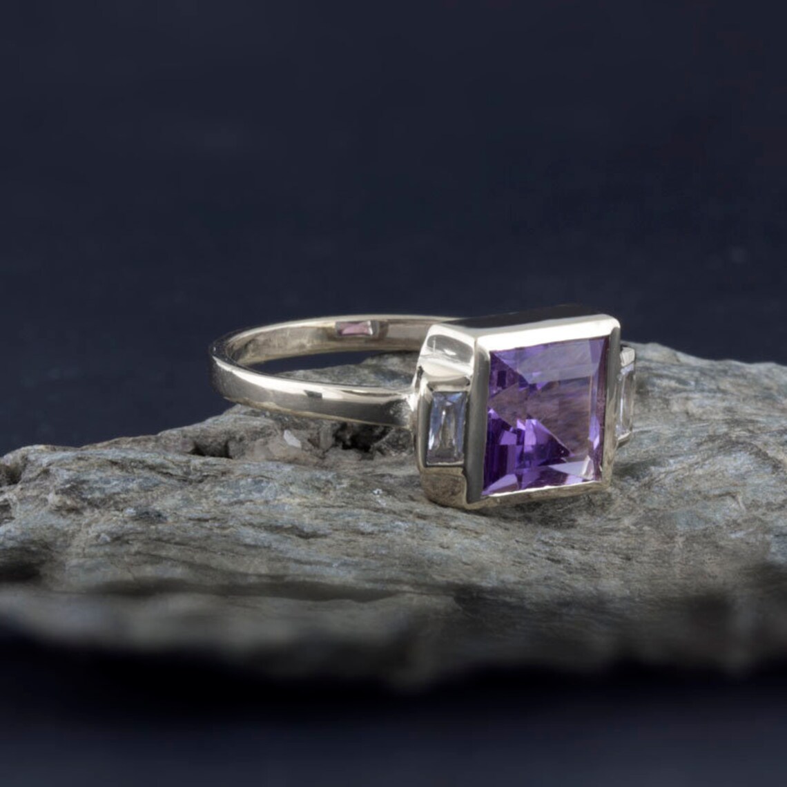 Amethyst - Princess Cut - Solitaire Gold Ring- White Sapphire ...