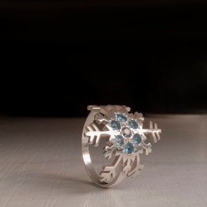 Snowflake Silver Ring Blue Topaz Gemstone - Something Blue - White Gold ...
