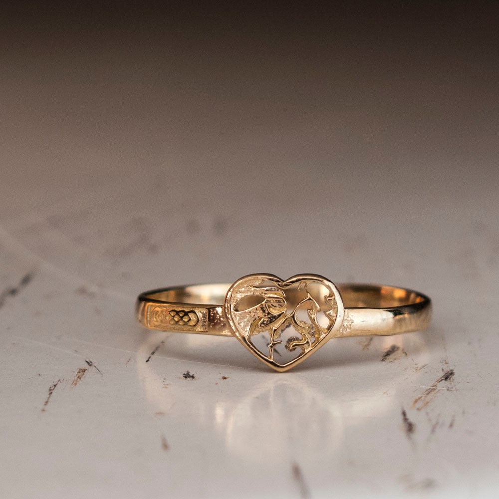 Gold heart ring | Etsy