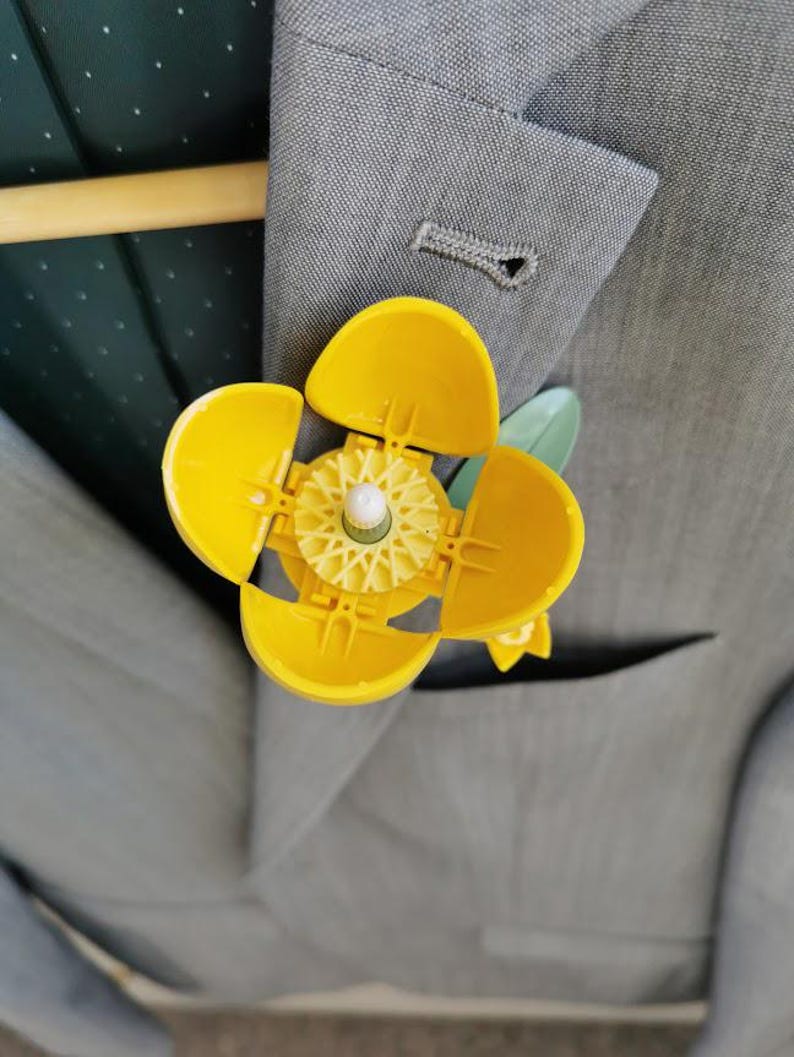 LEGO Buttonhole/boutonnière Yellow Tulip - Etsy