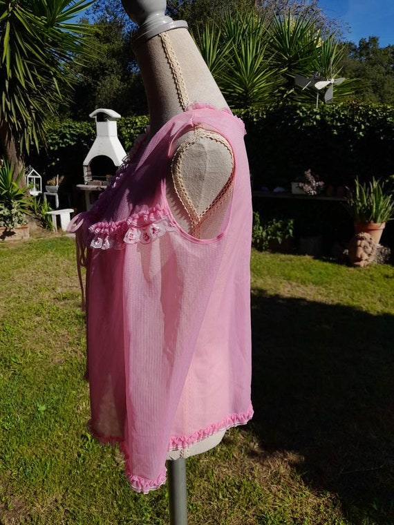 Pink ruffle shoulder wrap jacket for the night vintag… - Gem