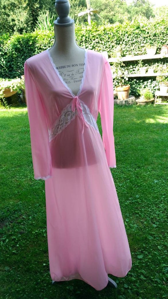 Vintage 70s Nightgown Pink Pink Fluffy Cloud Pink Nig… Gem