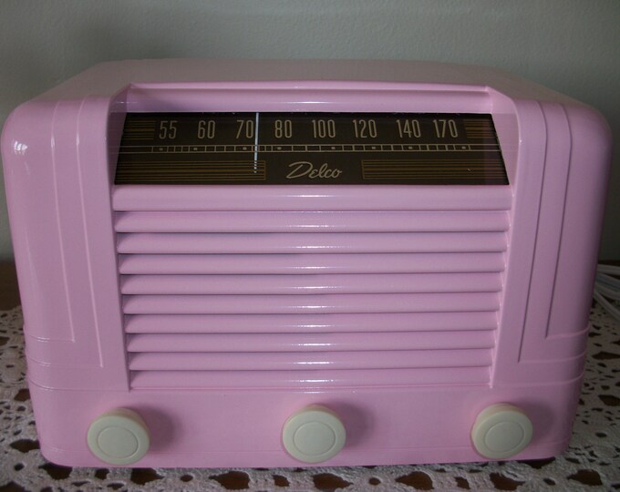 Vintage 1946 Delco Tube Radio, Model R-1234, Restored and Working, Ipod ...