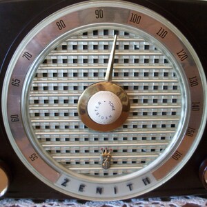 Vintage 1953 Zenith AM Tube Radio, Model K526W, With RCA Phono Input ...