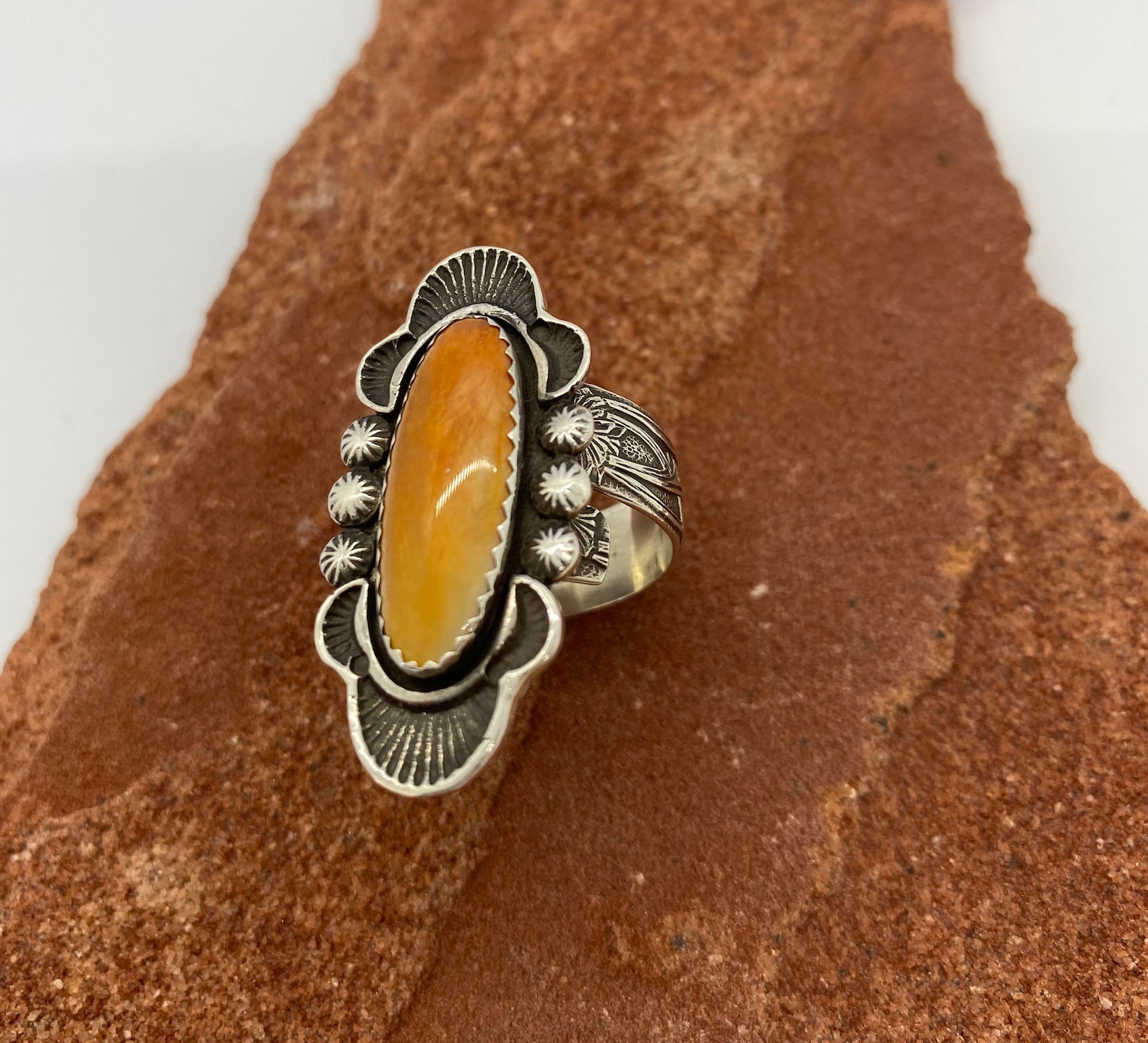 Sterling Silver Large Spiny Oyster shell ring with adjustable - Etsy Italia